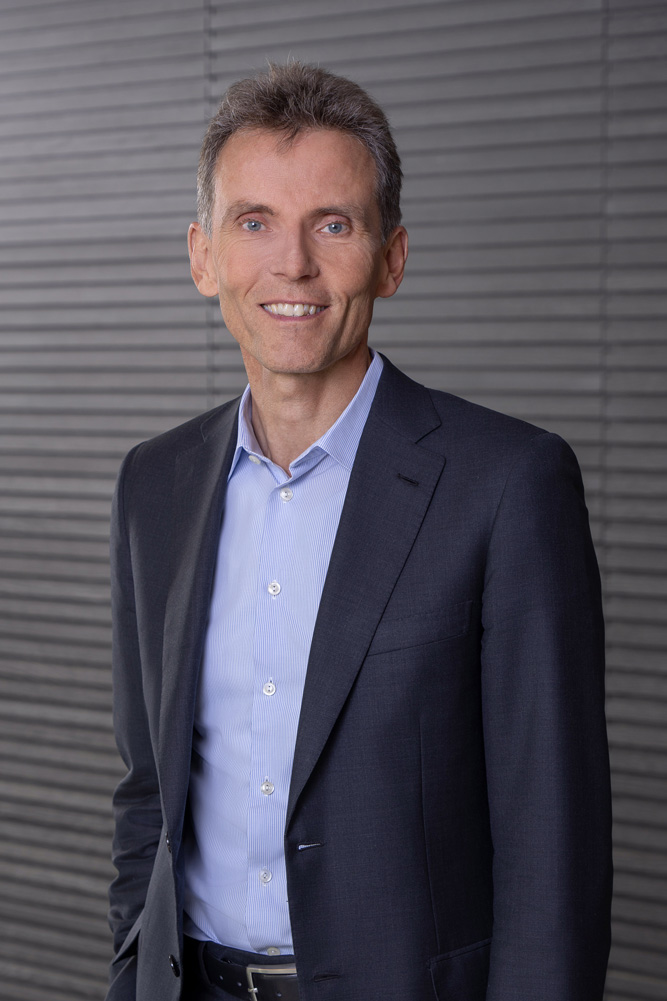 Corporate Governance | SCOR